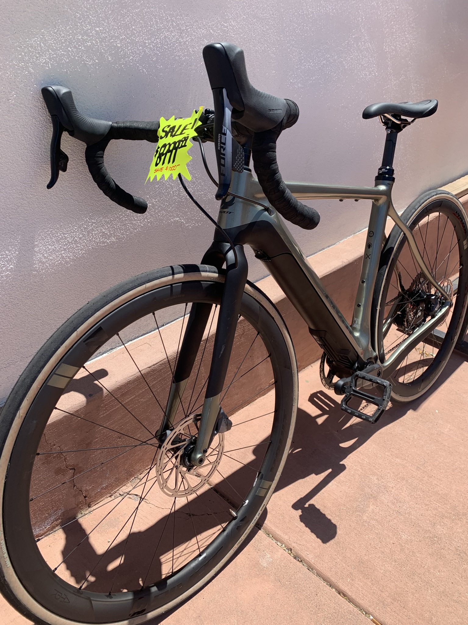 PIVOT E-VAULT • Grind & Gears